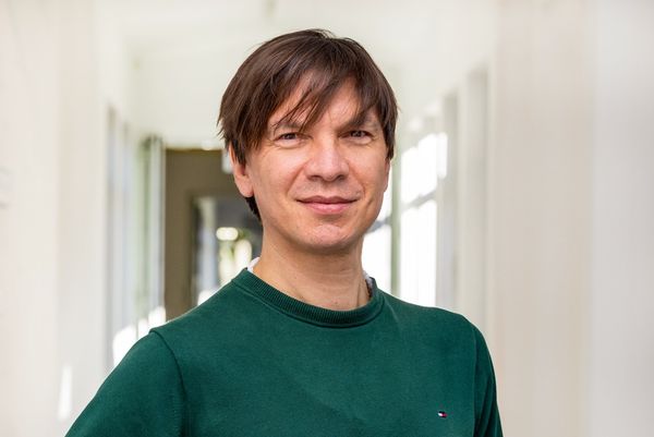 Nicolas Flores-Herr – GOSIM AI Paris 2025